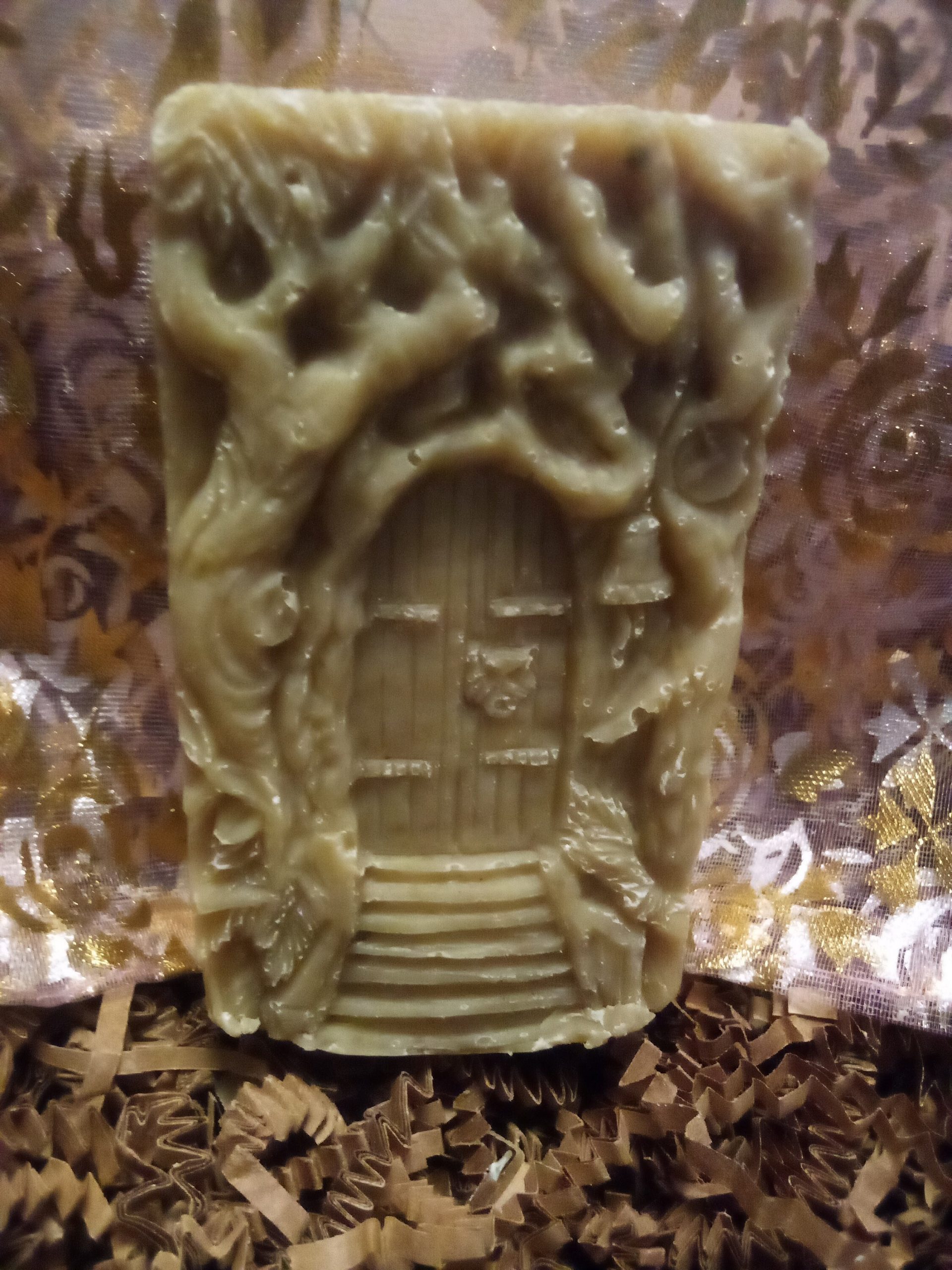 Home Made Goats Milk Soap. Manuka Honey, Oats, Jojoba Oil. Bleu De ...