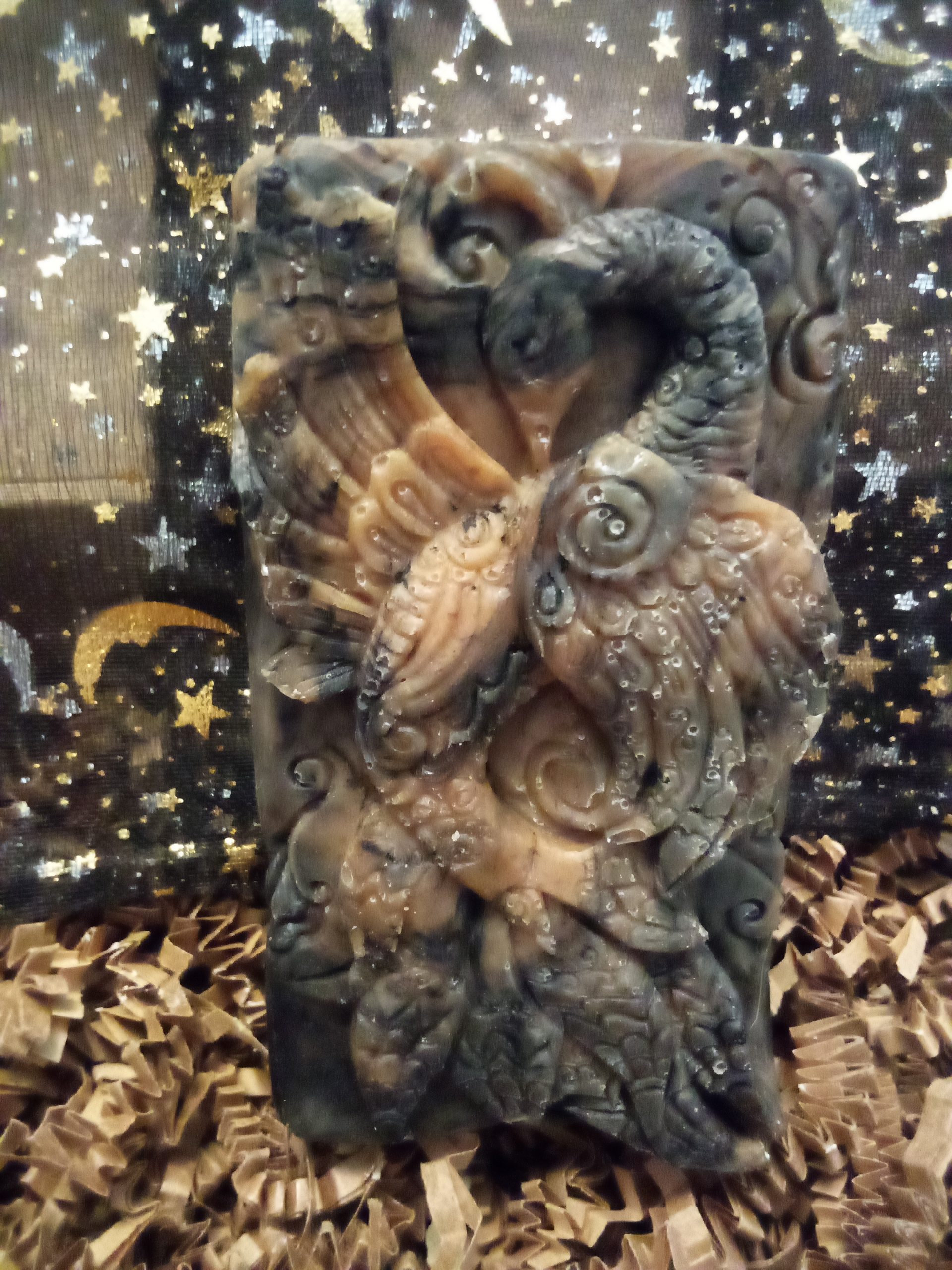 Goats Milk, Manuka Honey, Oats, Activated Charcoal, Betonite Clay and ...