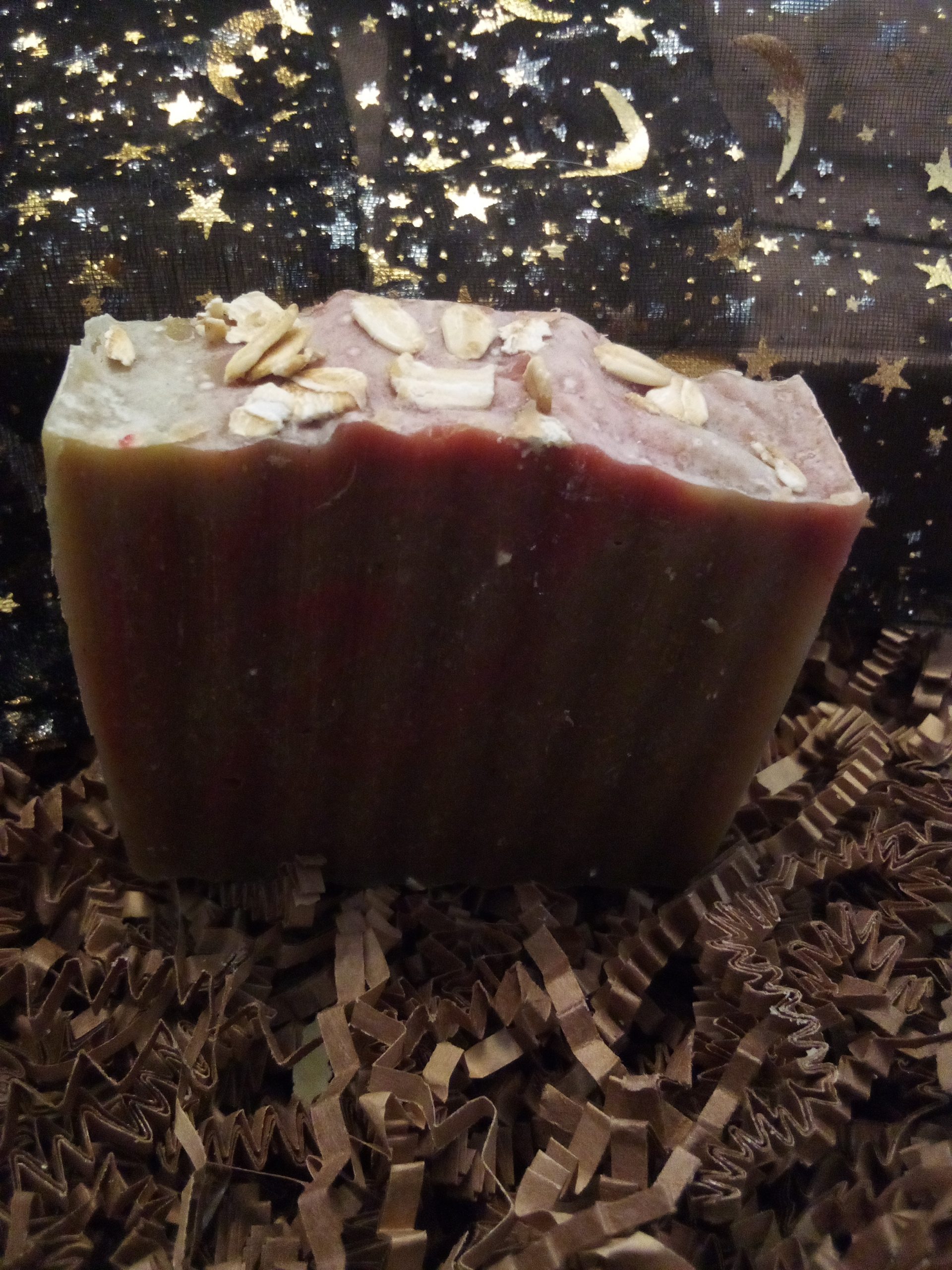 Goats Milk, Manuka Honey, Oats and Jojoba oil. Fresh Peach scent ...