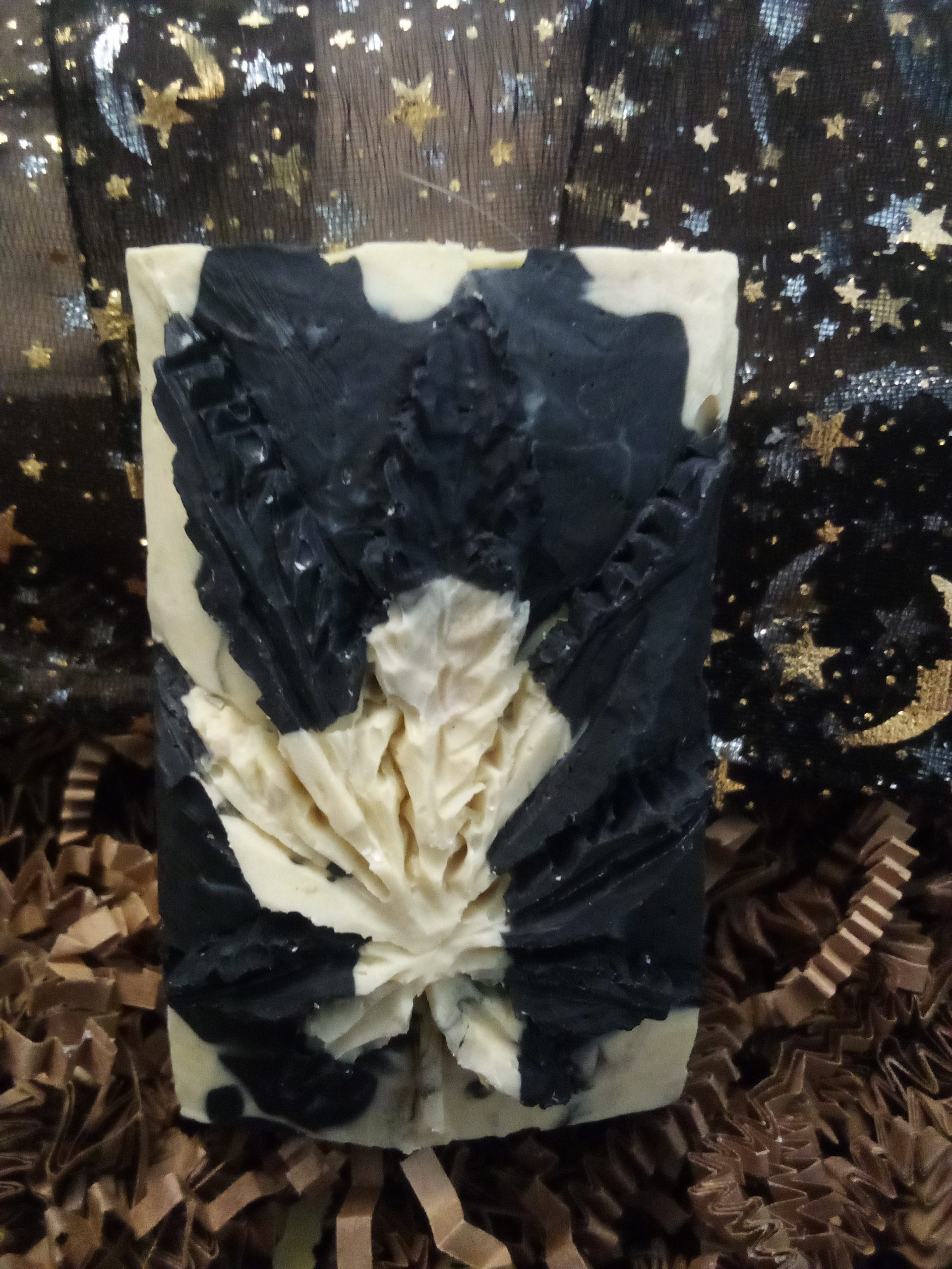 Home Made Goats Milk, Manuka Honey, Oats, Activated Charcoal, Betonite ...