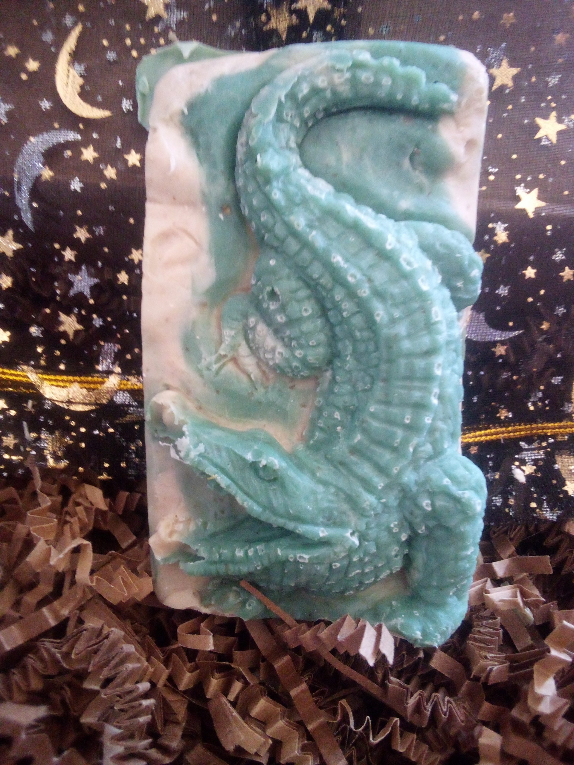 Goats Milk, Manuka Honey, Oats and Jojoba Oil. Egyptian Dragon Scent ...