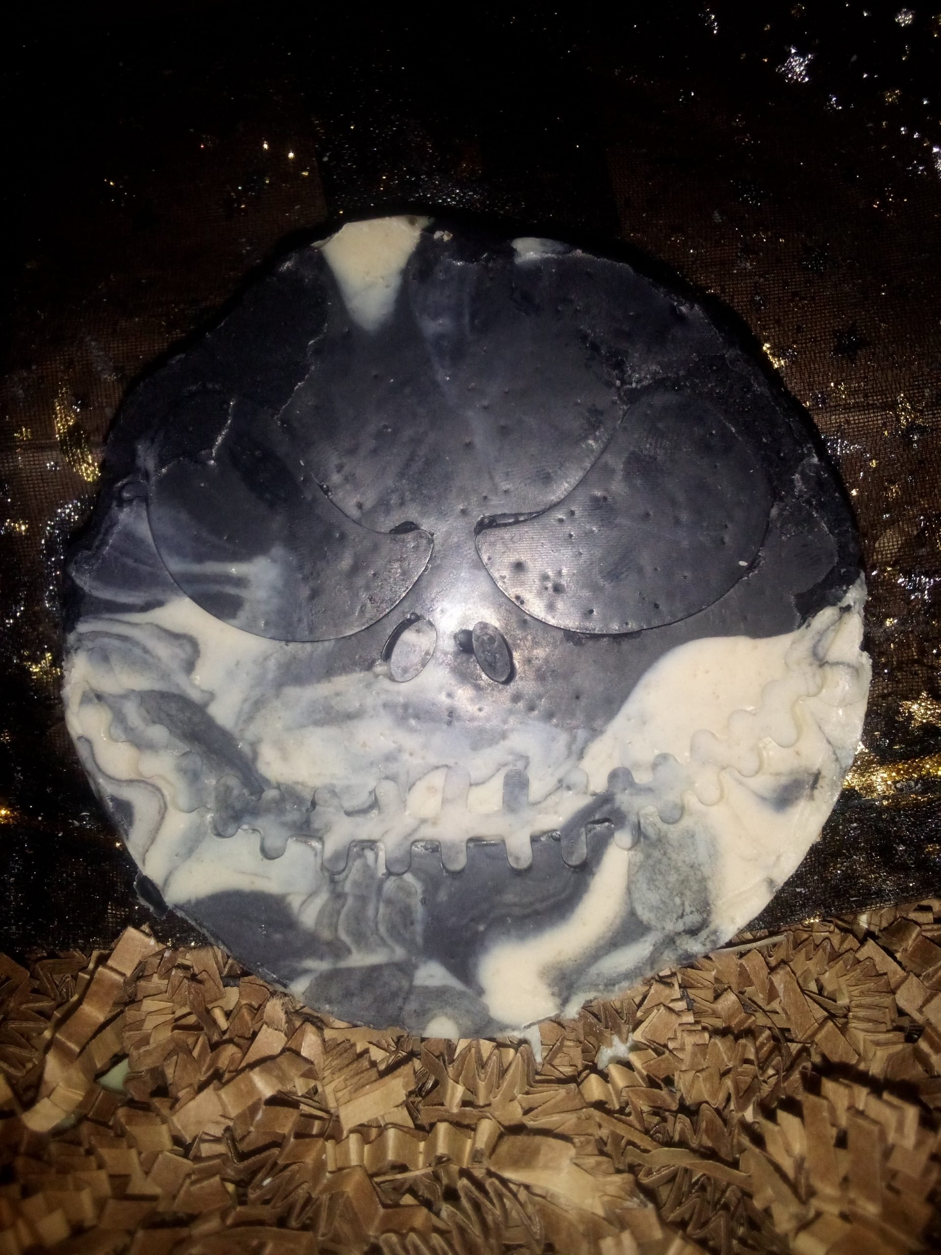 Goats Milk, Manuka honey, Oats, Jojoba Oil, Activated Charcoal and ...