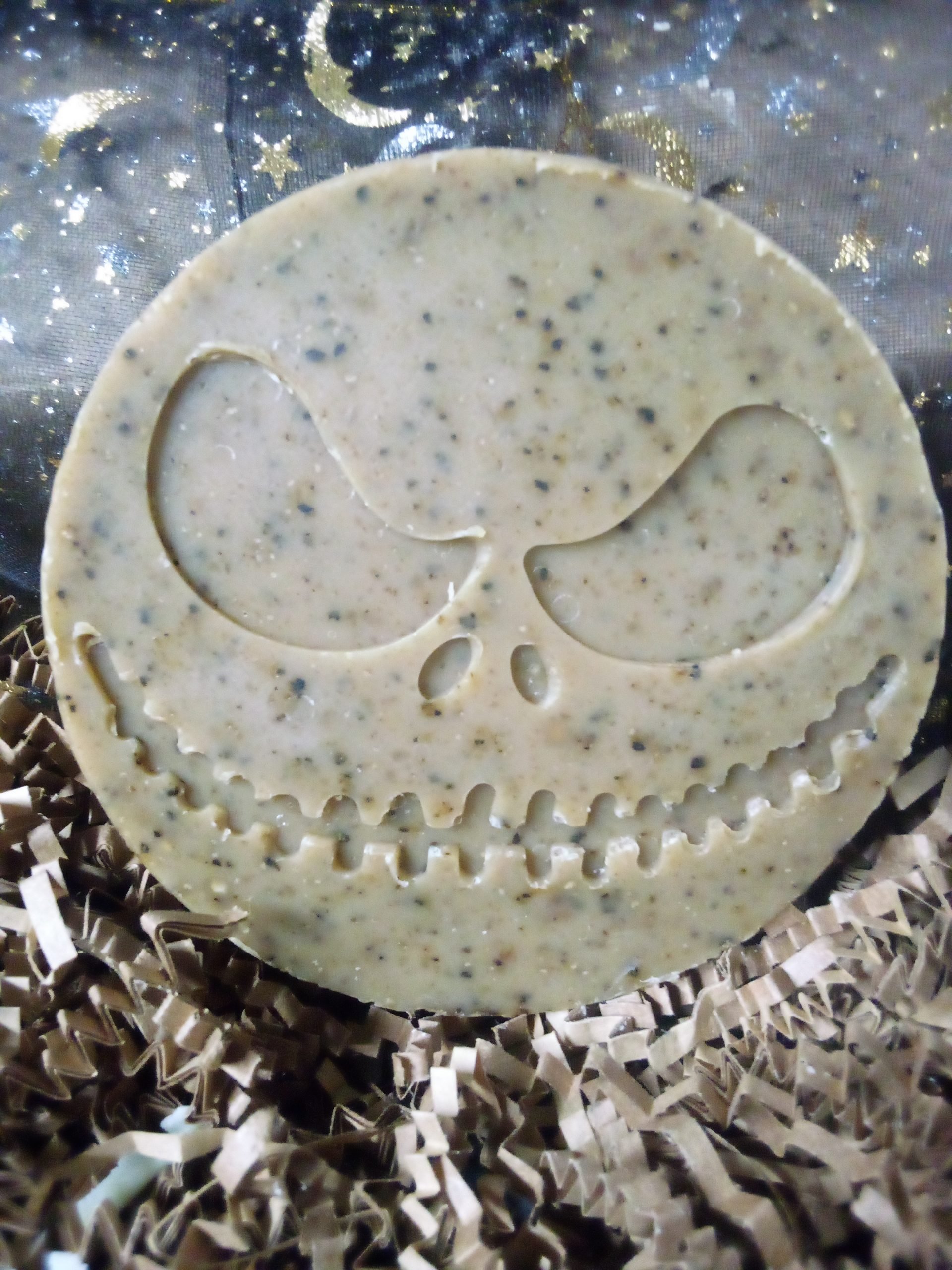 Coconut Milk, Manuka Honey, Oats and Jojoba Oil. Coffee Vanilla scent ...